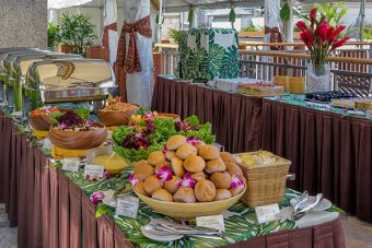 Waikiki Luau Buffet - Royal Star Hawaii
